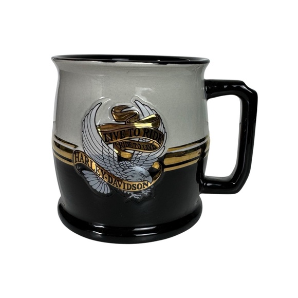 Harley-Davidson | Dining | Vintage Harley Davidson Live To Ride With ...